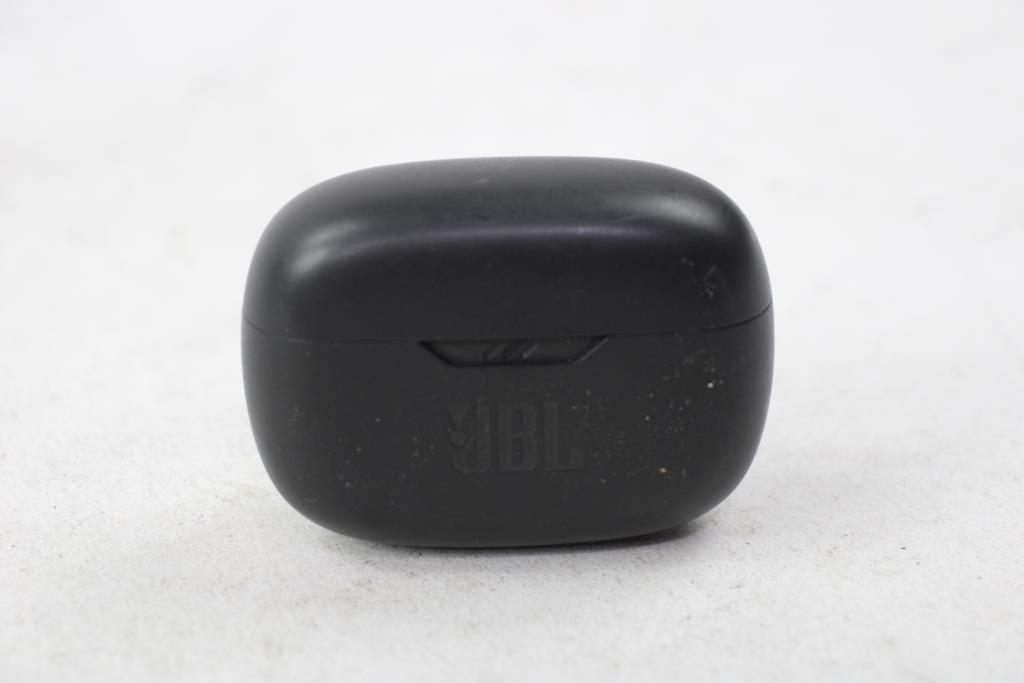 JBL Bluetooth Wireless Earbuds With Charging Case | Property Room