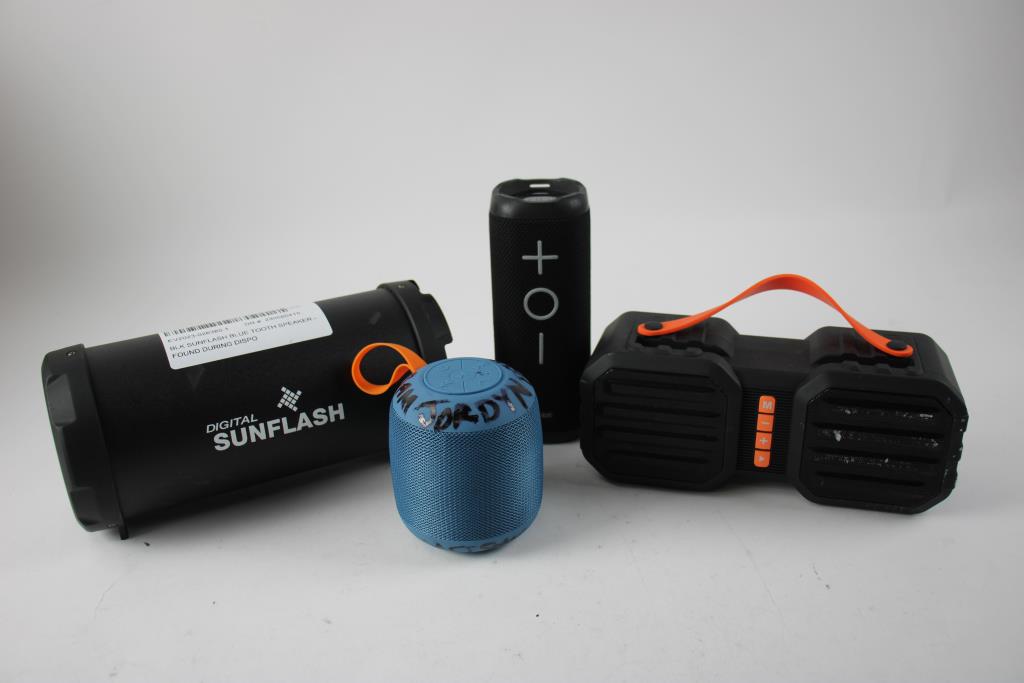 JBL, Monster, And More Wireless Speaker Bulk Lot, 8 Pieces | Property Room