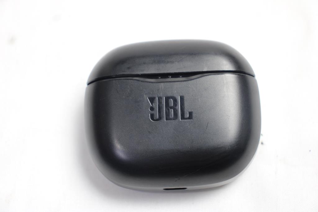 JBL Tune Bluetooth Wireless Earbuds With Charging Case | Property Room