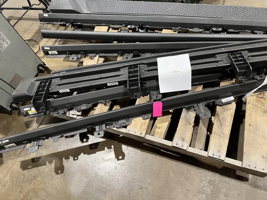 Jeep Side Step Runners | Property Room