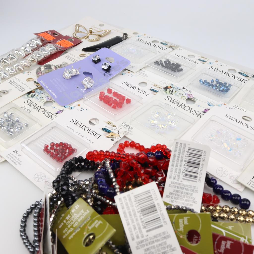 Jewelry Craft Supplies, 28+ Pieces | Property Room