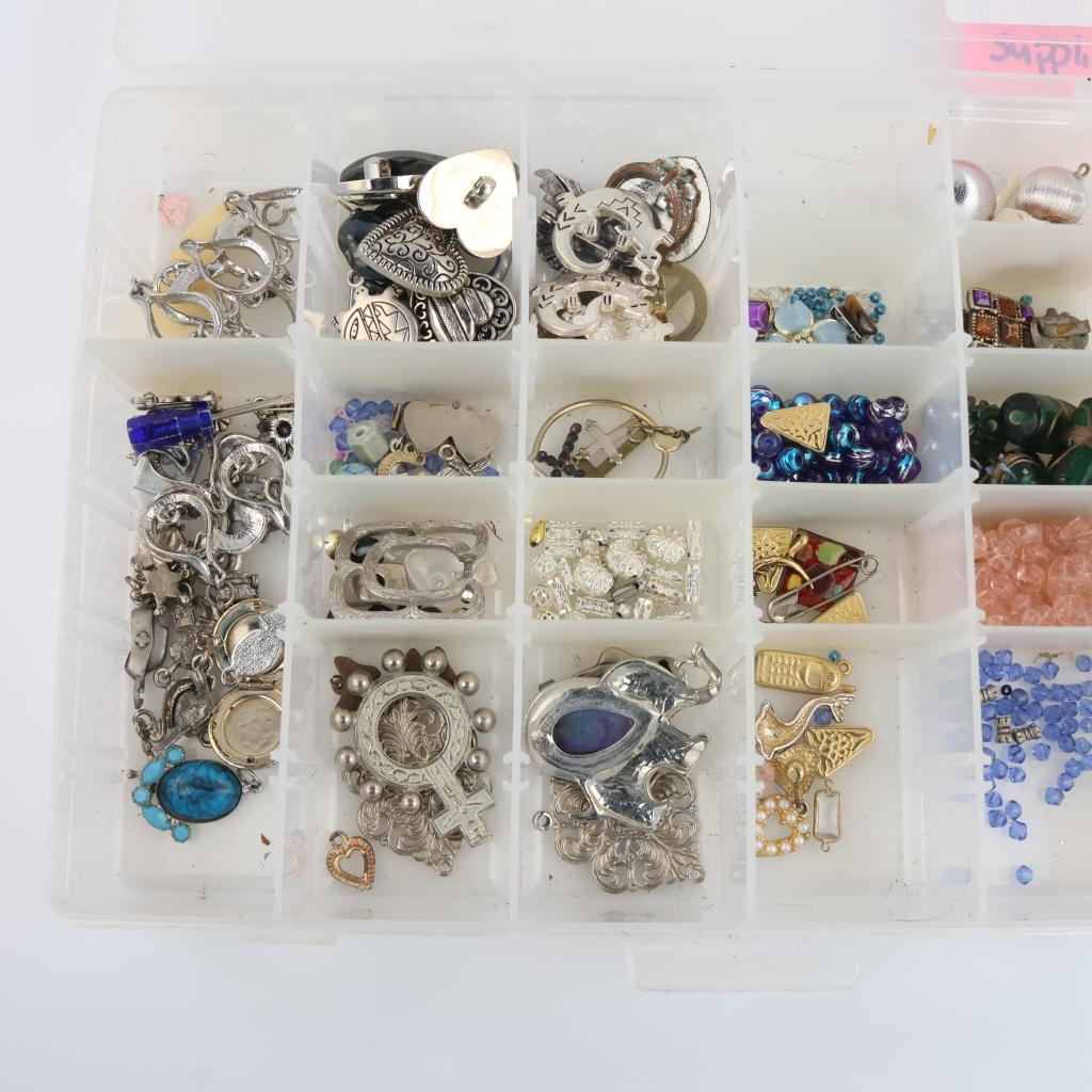 Jewelry Making - Craft Supplies, 1+ Lbs | Property Room