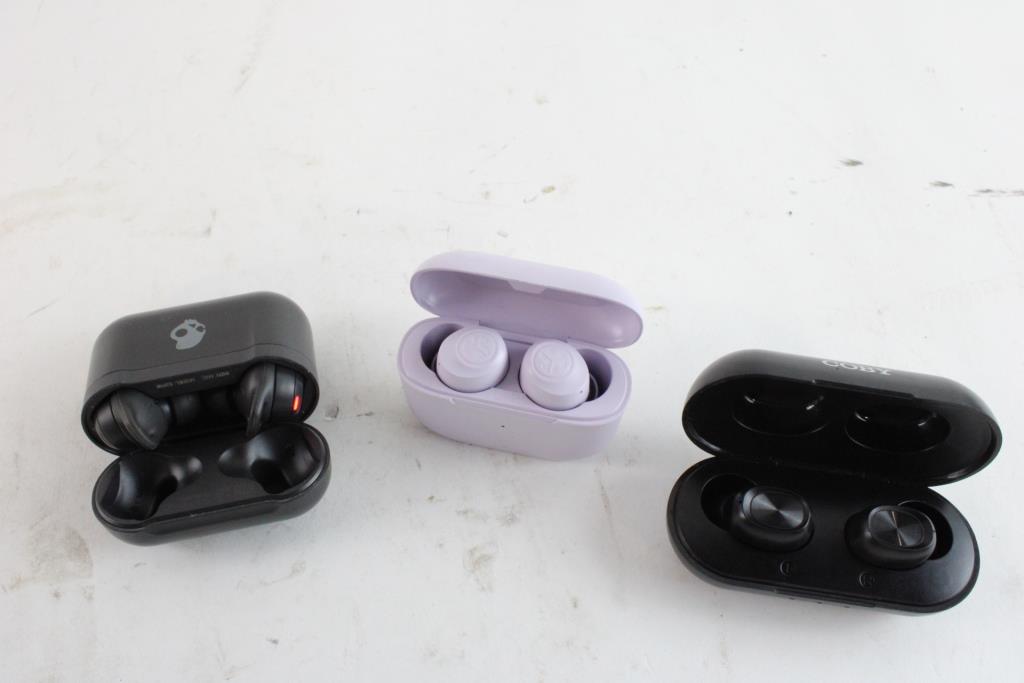 Jlab, Skullcandy & More Earbuds, 3 Pieces | Property Room