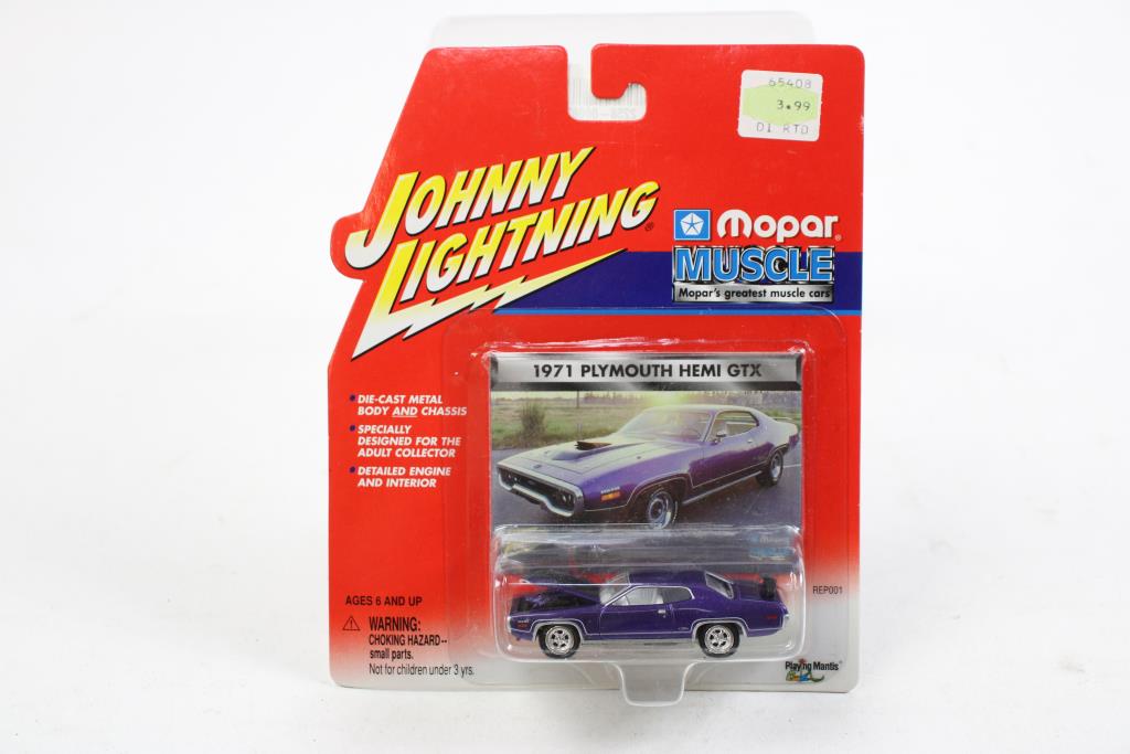Johnny Lightning Mopar Muscle 1971 Plymouth Hemi GTX | Property Room