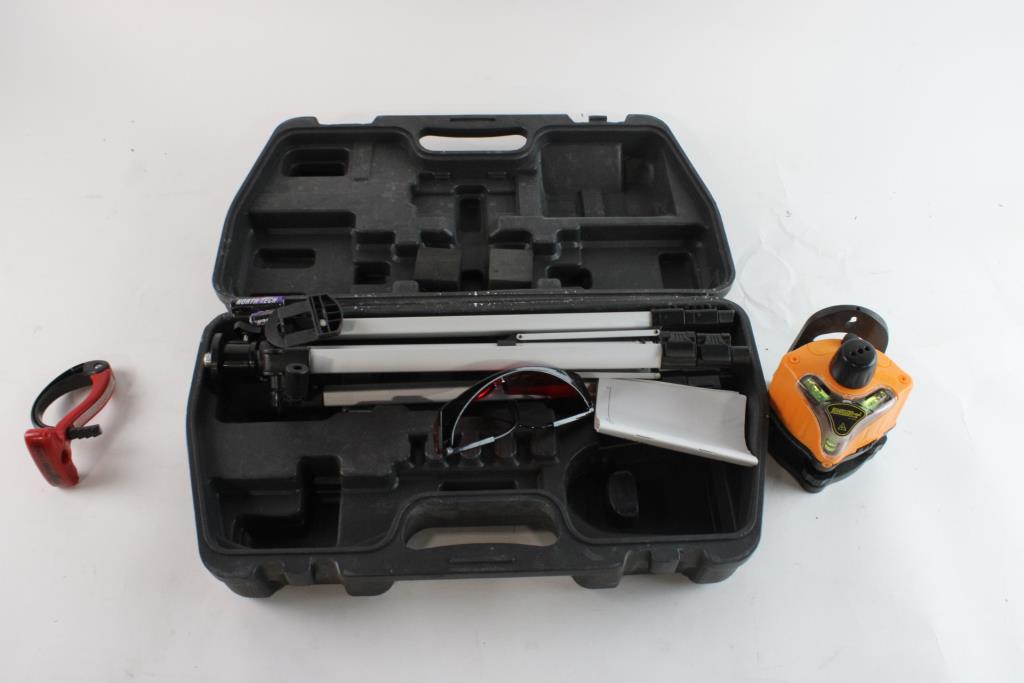 Johnson Laser Level With Carrying Case | Property Room