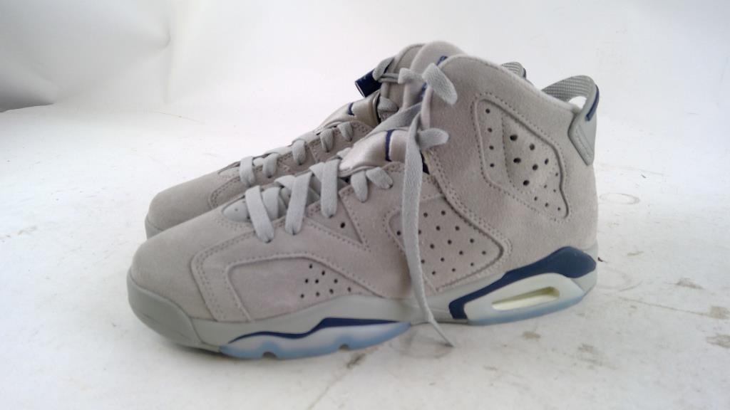 Jordan Boys Shoes Size 5y | Property Room