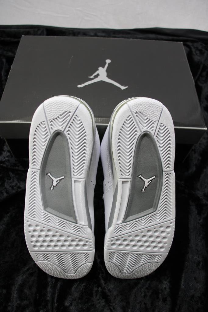 Jordan Flight 23 | Property Room