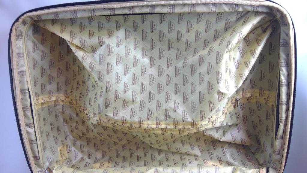 Karriage-Mate Large 4-Wheel Butterfly Hard Shell Suitcase, Multicolor ...