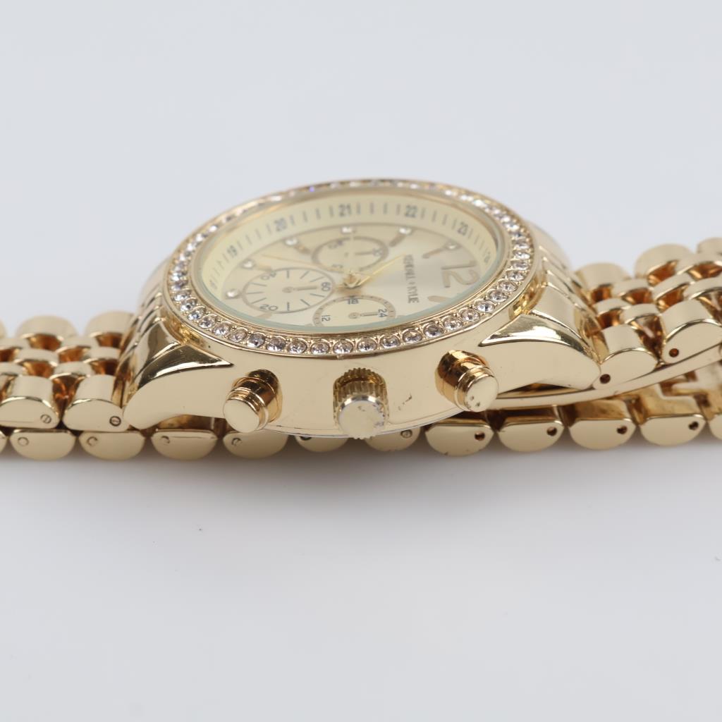 Kendall + Kyle Watch | Property Room