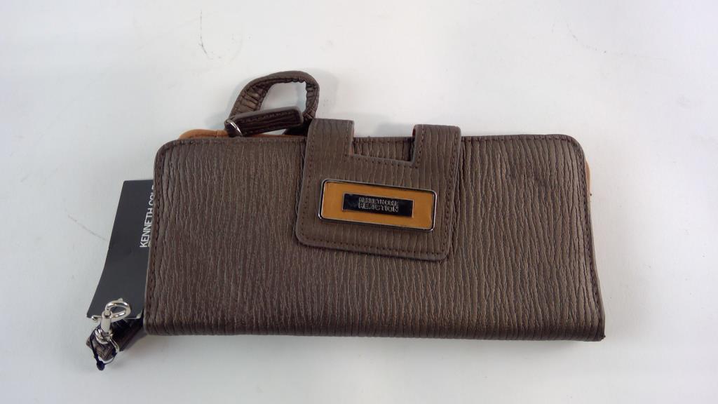 Kenneth Cole Reaction Wallet | Property Room
