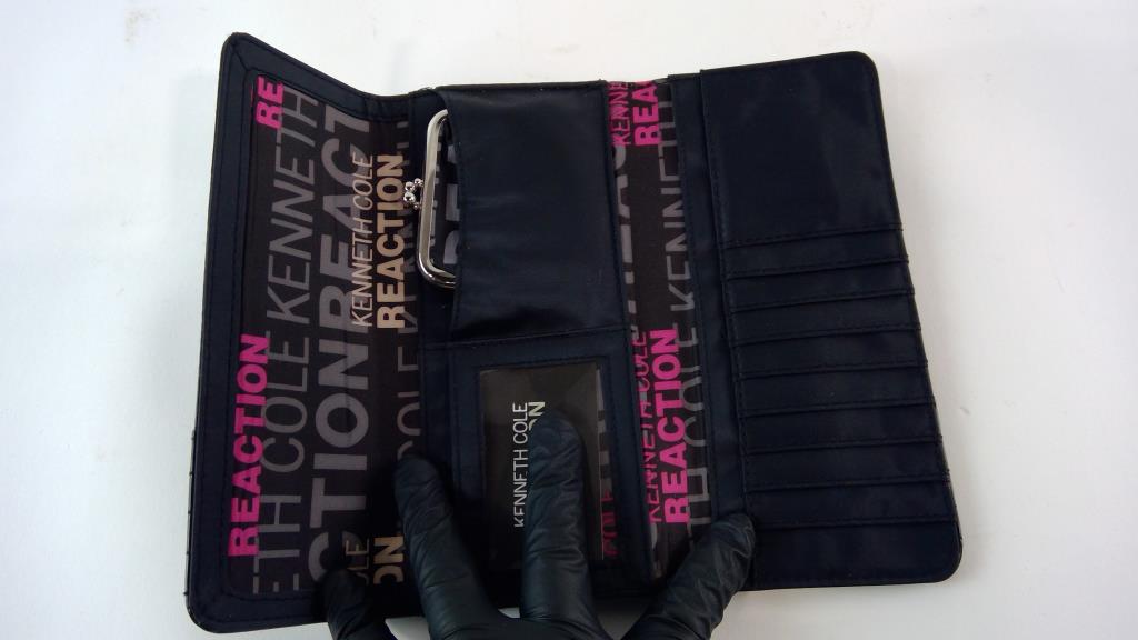 Kenneth Cole Wallet | Property Room