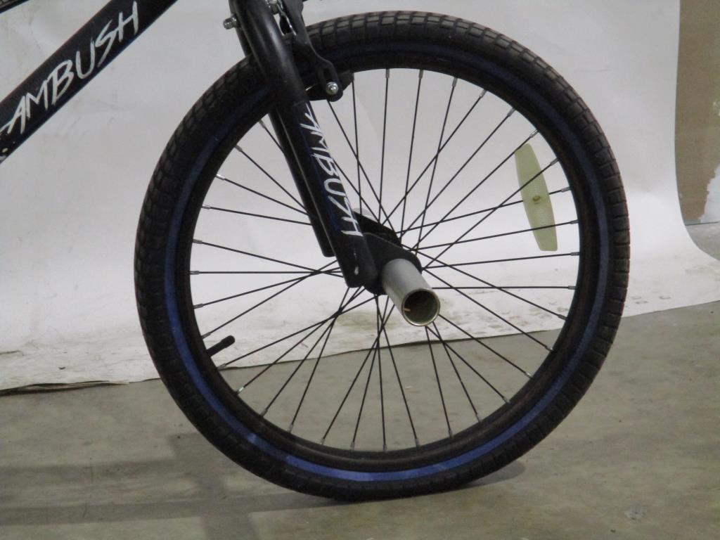 Kent Ambush F520 BMX Bike | Property Room