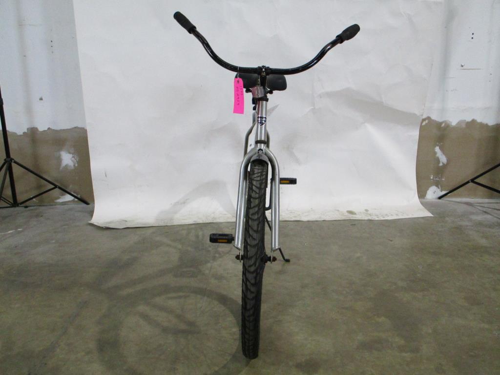 Kent Beach Cruiser | Property Room