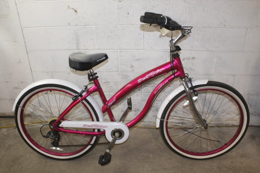 Kent Del Rio Beach Bike | Property Room