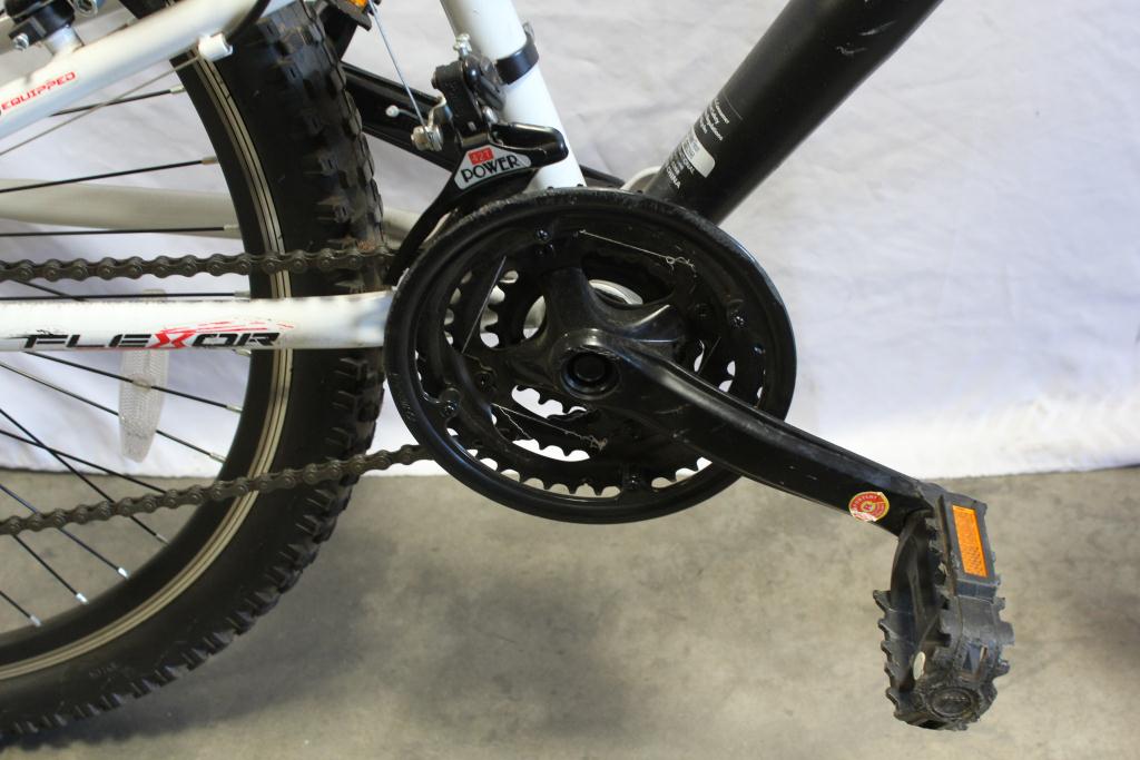 Kent Flexor Full Suspension Mountain Bike | Property Room