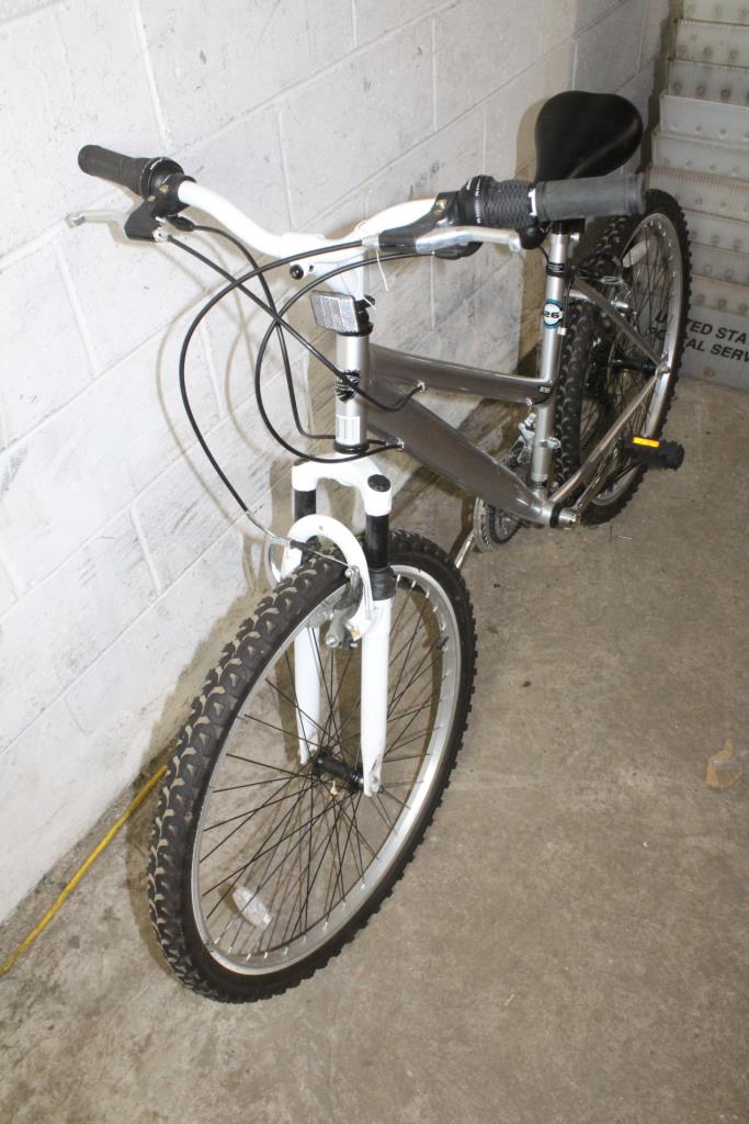 Kent Mountain Bike | Property Room