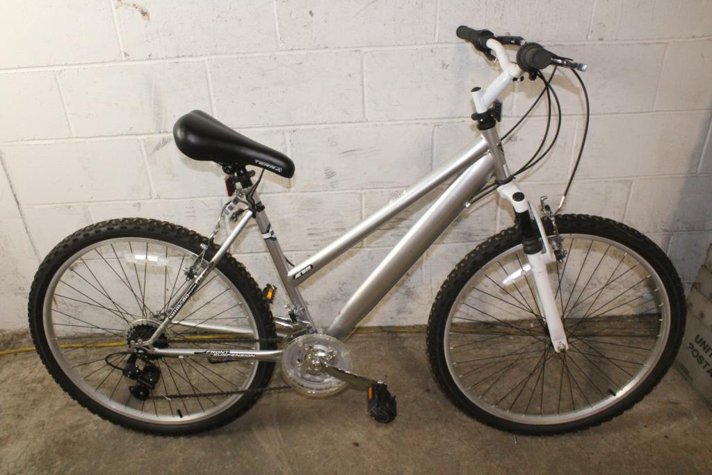 Kent Mountain Bike | Property Room