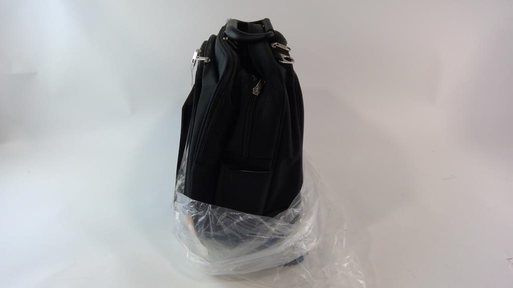 Kessington Contour Roller Computer Case | Property Room