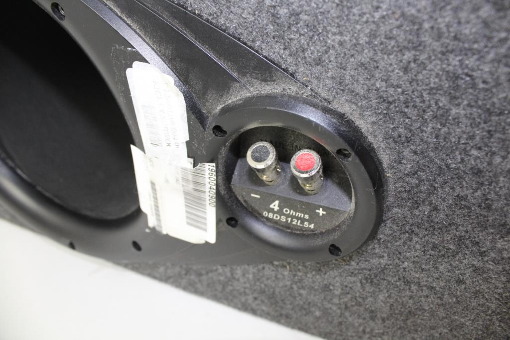 Kicker 08DS12L54 2 Solo-Baric 12-Inch Vent Box 4-Ohm Subwoofer ...