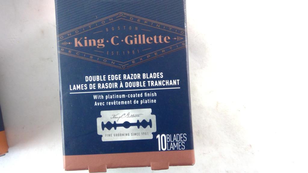 King C Gillette Double Edge Safety Razor And More, 3 Pieces | Property Room