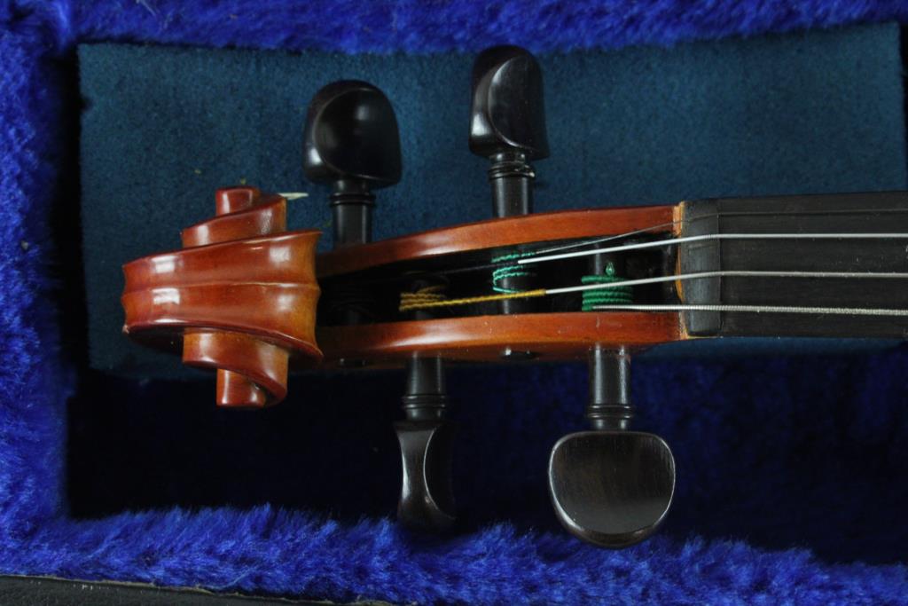 Klaus Mueller Prelude Violin | Property Room