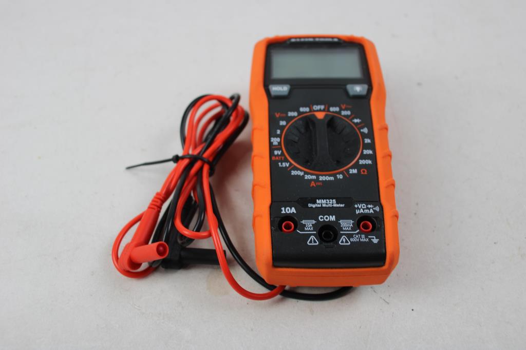 Klein Tools MM325 Multimeter, Digital Manual-Ranging 600V AC/DC Voltage ...