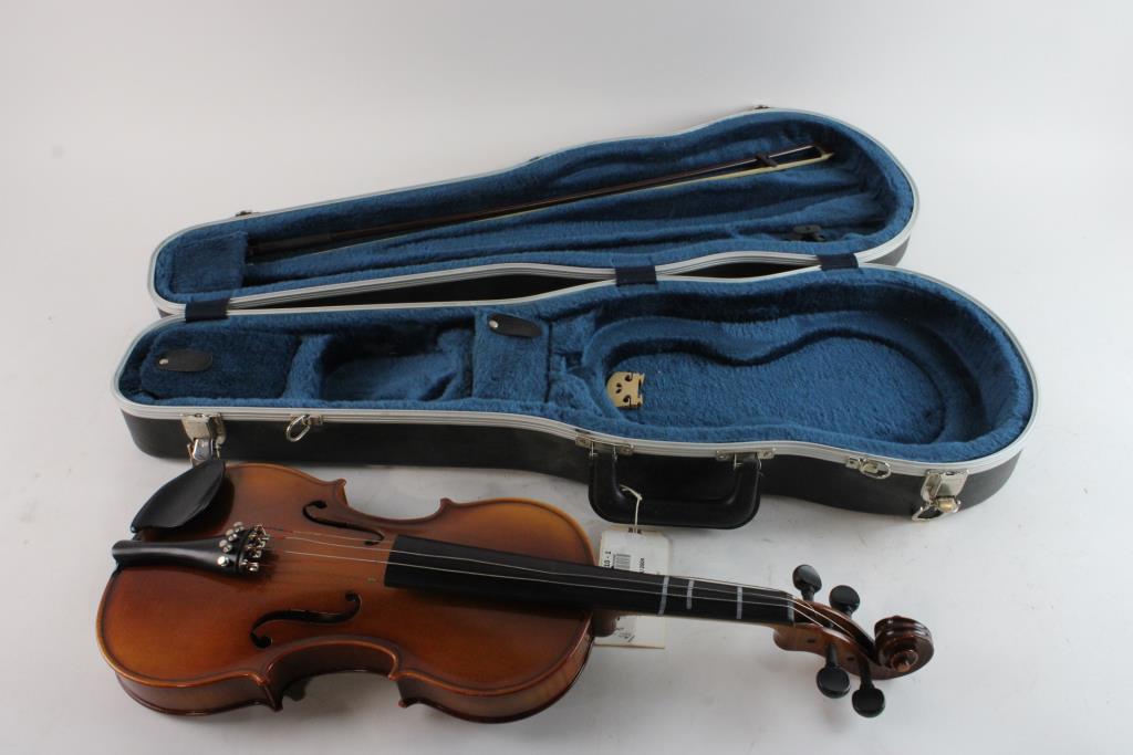 Knilling Violin | Property Room