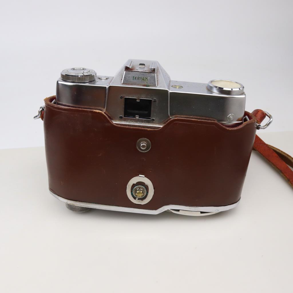 Kodak Retina Reflex III Vintage 35mm Film Camera And Case | Property Room