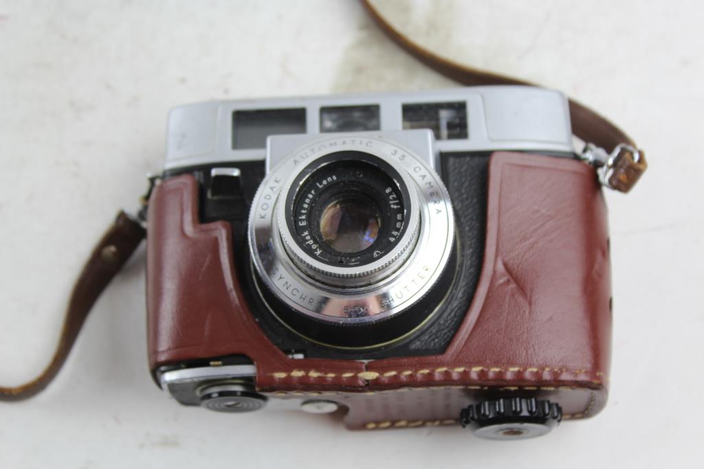 Kodak Vintage Automatic 35mm Camera | Property Room