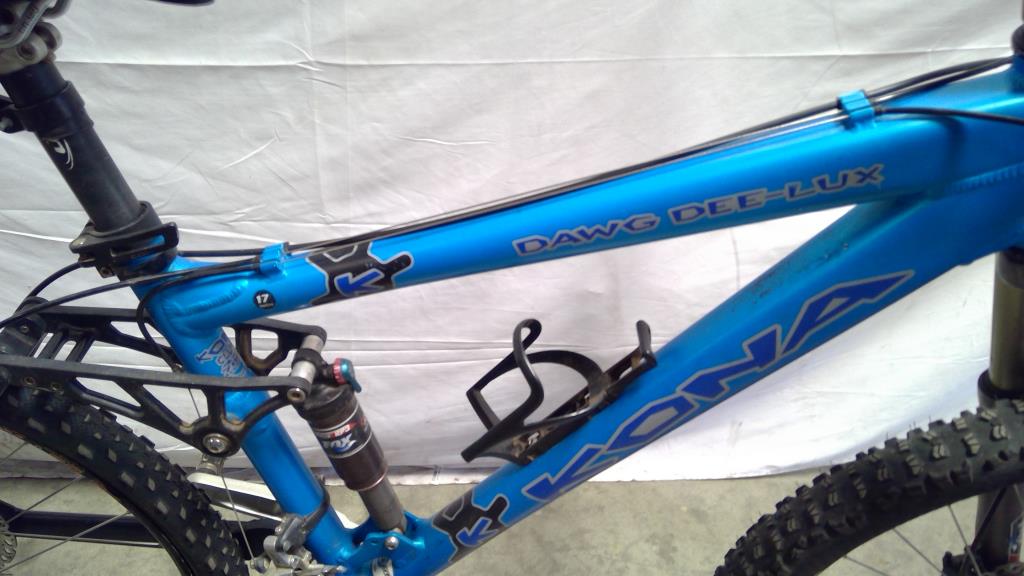 Kona Dawg Dee-Lux 26 Inch Full Suspension Mountain Bike | Property Room