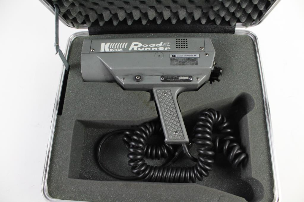 Kustom Road Runner Police Radar Gun With Case | Property Room