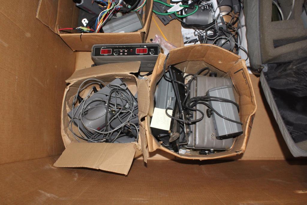 Kustom Signals Traffic Radar System And More, 15+ Pieces | Property Room