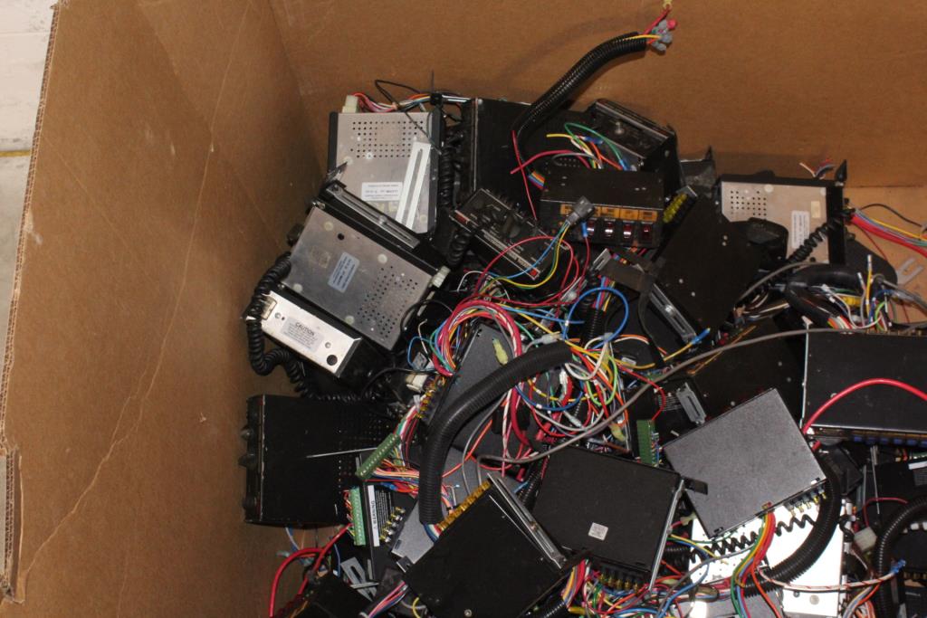 Kustom Signals Traffic Radar System And More, 25+ Pieces | Property Room