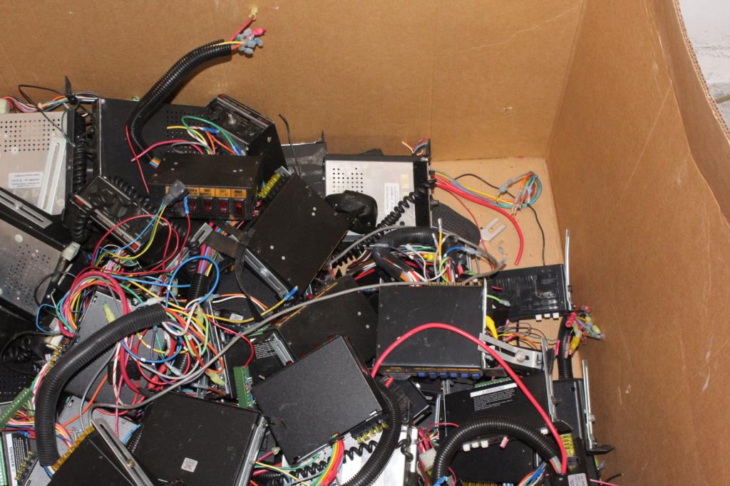 Kustom Signals Traffic Radar System And More, 25+ Pieces | Property Room