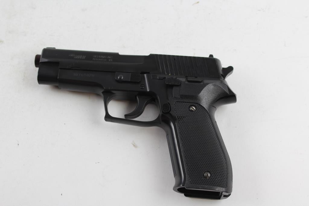 KWC SIG Sauer P226 Spring Airsoft Pistol | Property Room