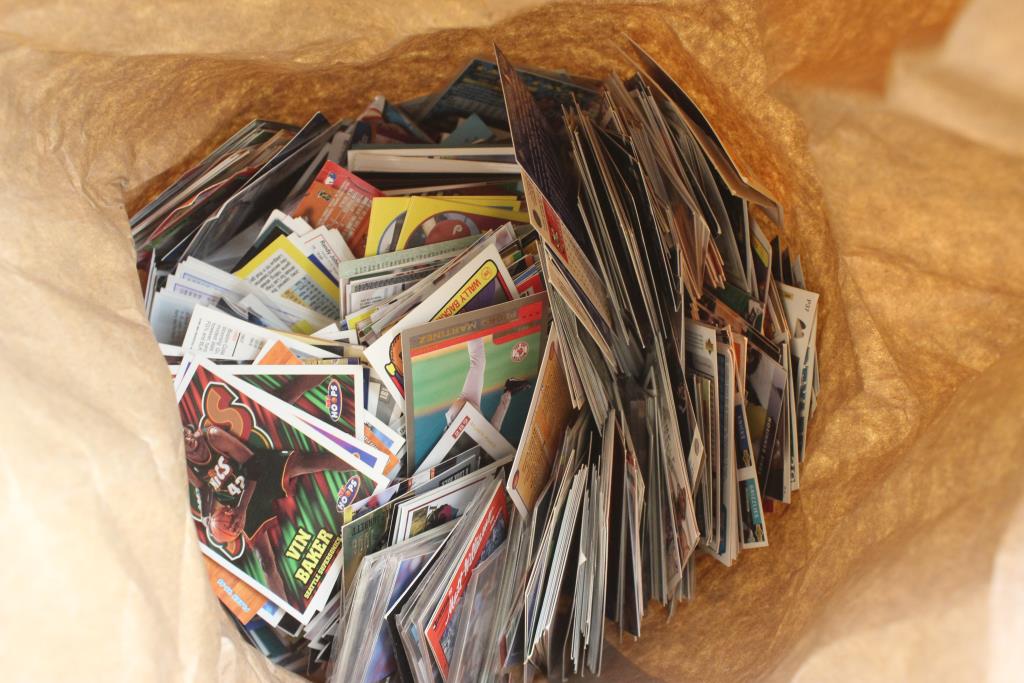 Large Trading Card Lot, 1000+ Pieces | Property Room