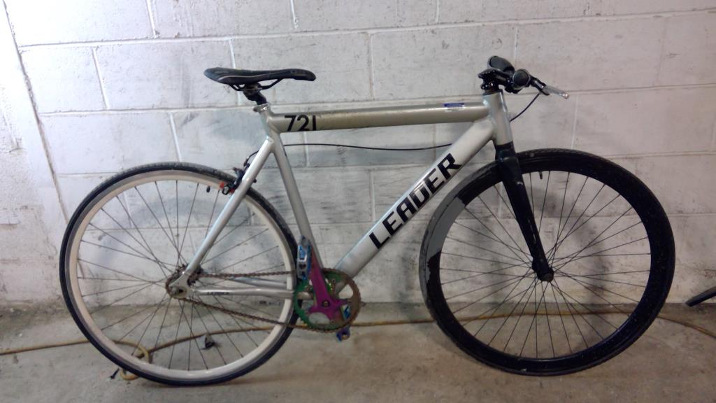 Leader 721 Single Speed Road Bike | Property Room
