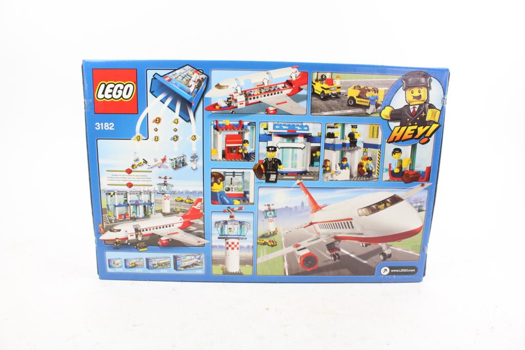 Lego 3182 Airport Build Set | Property Room