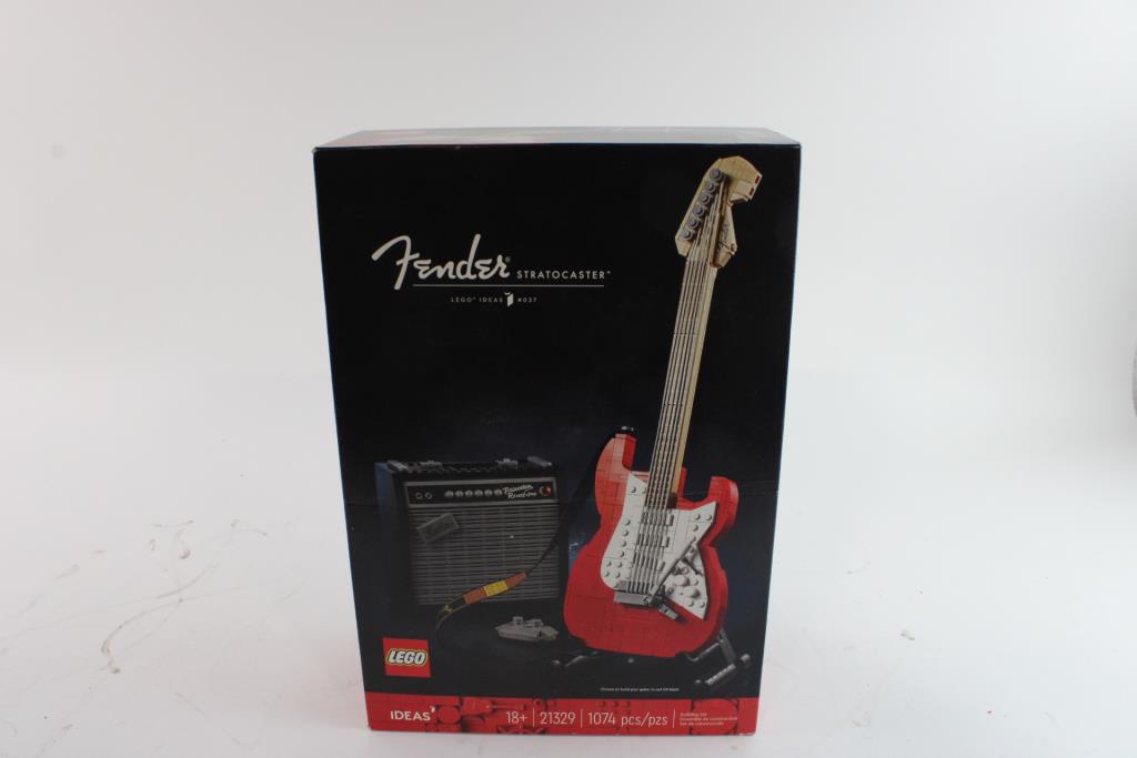 Lego Ideas #037 Fender Stratocaster Set | Property Room