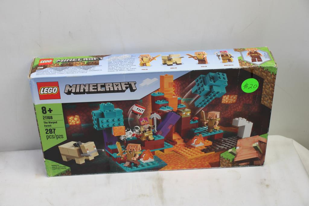 Lego Minecraft: The Warped Forest | Property Room