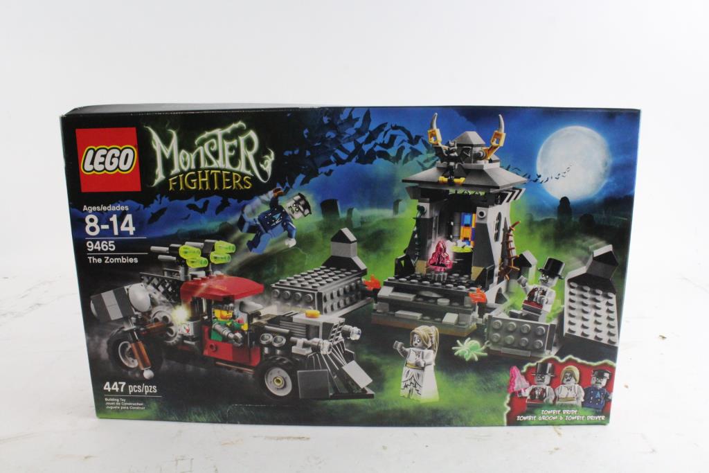 Lego Monster Fighters Playset | Property Room
