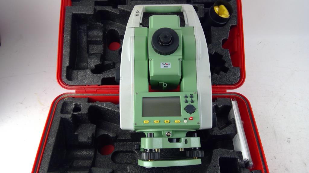 Leica TS02 R400 Robotic Station | Property Room