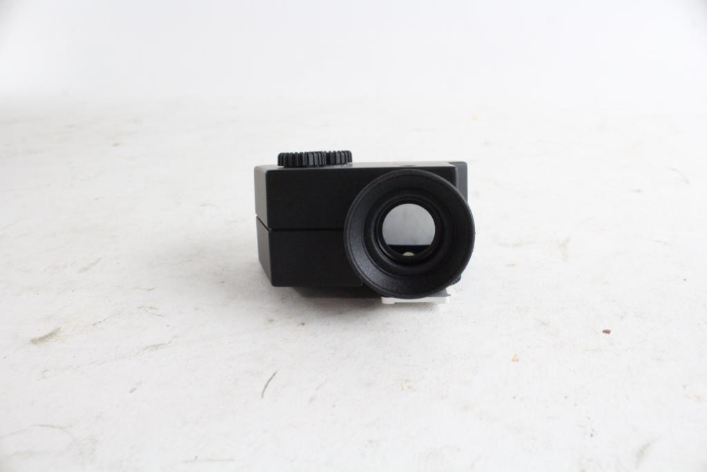 Leica Universal Wide Angle Finder | Property Room
