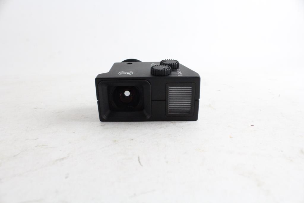 Leica Universal Wide Angle Finder | Property Room