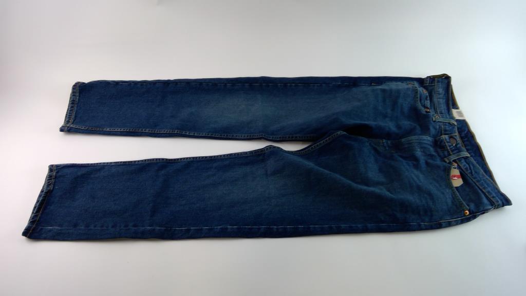 Levi's 505 Regular Jeans, Size 33x32 | Property Room