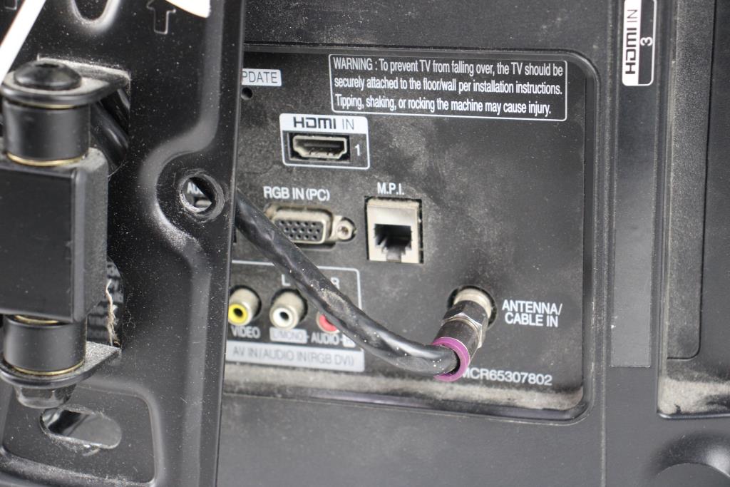 LG 31" Flatscreen Tv | Property Room