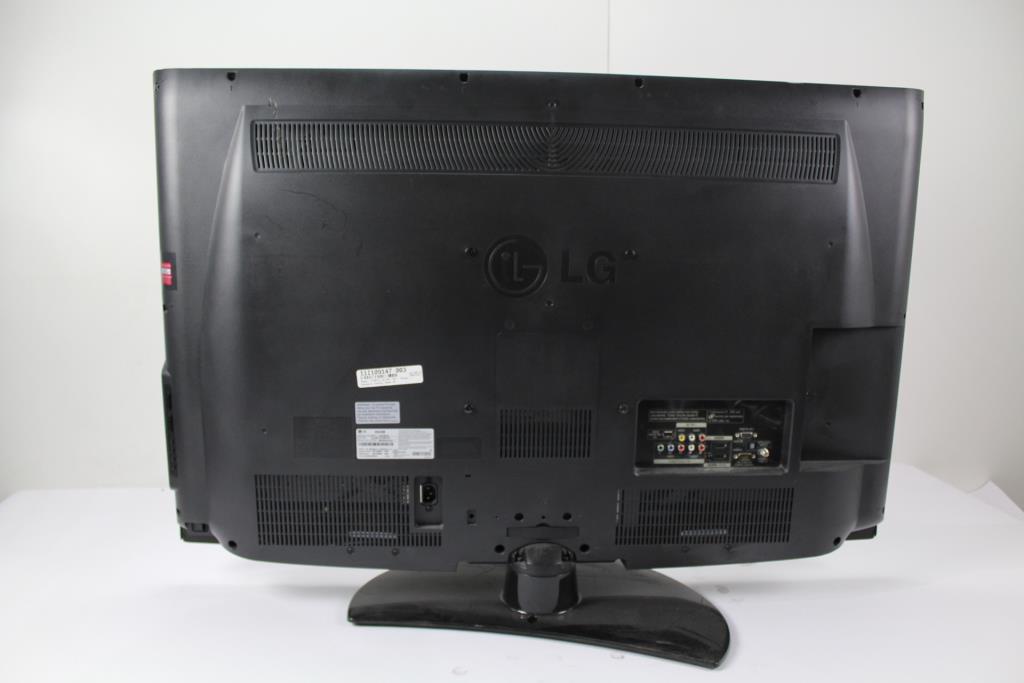 LG 42LH38 42" LCD TV | Property Room