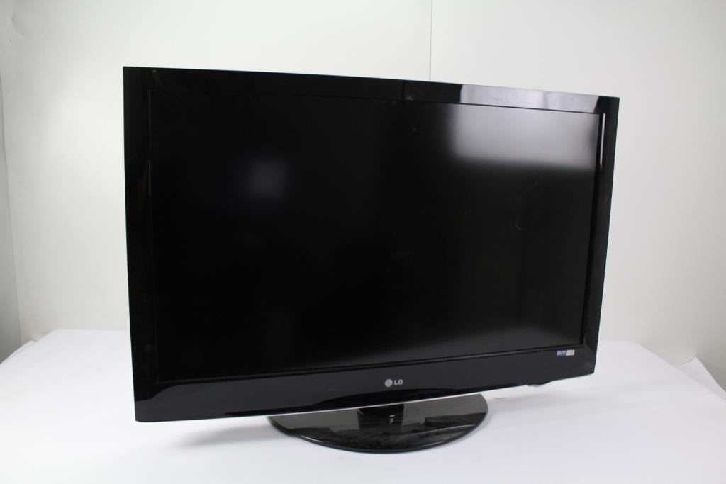 LG 42LH38 42" LCD TV | Property Room