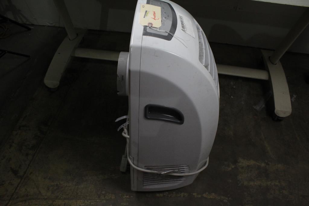 LG LP0910WNR Portable Air Conditioner | Property Room