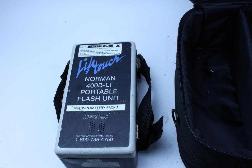 LifeTouch Norman 400b-lt Portable Flash Unit | Property Room
